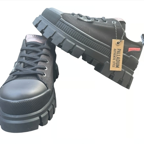 Palladium | Shoes | Palladium Womens Revolt Lo Tx Platform Sneake Black ...